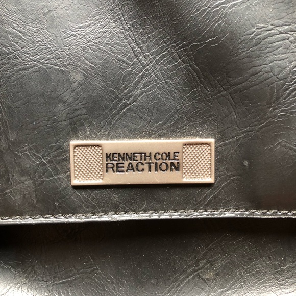 Kenneth Cole Reaction | Bags | Kenneth Cole Messenger Bag | Poshmark